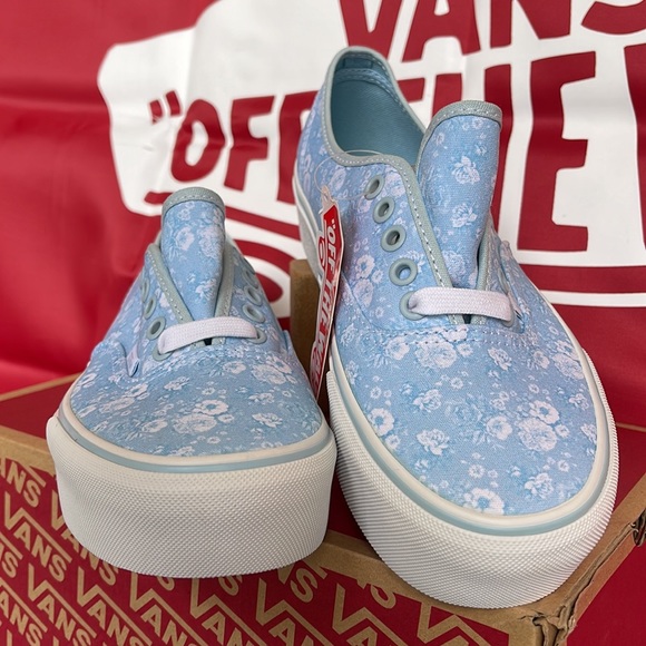 Vans | Shoes | Vans Authentic Platforms Tonal Floralomphldstrue White ...